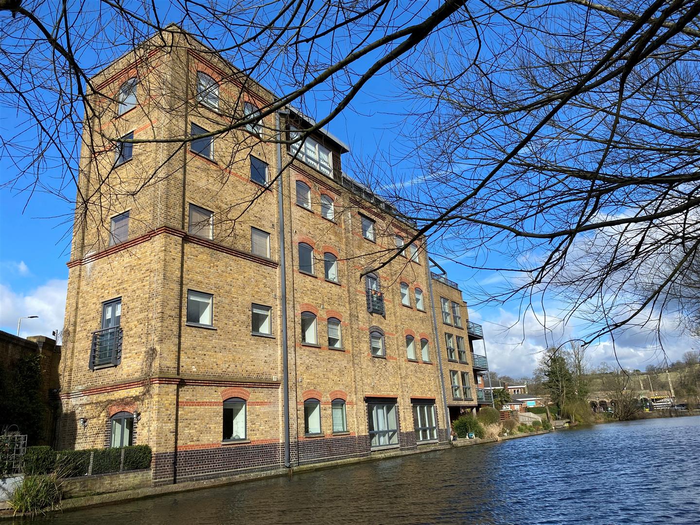 To Rent – Regent Estates
